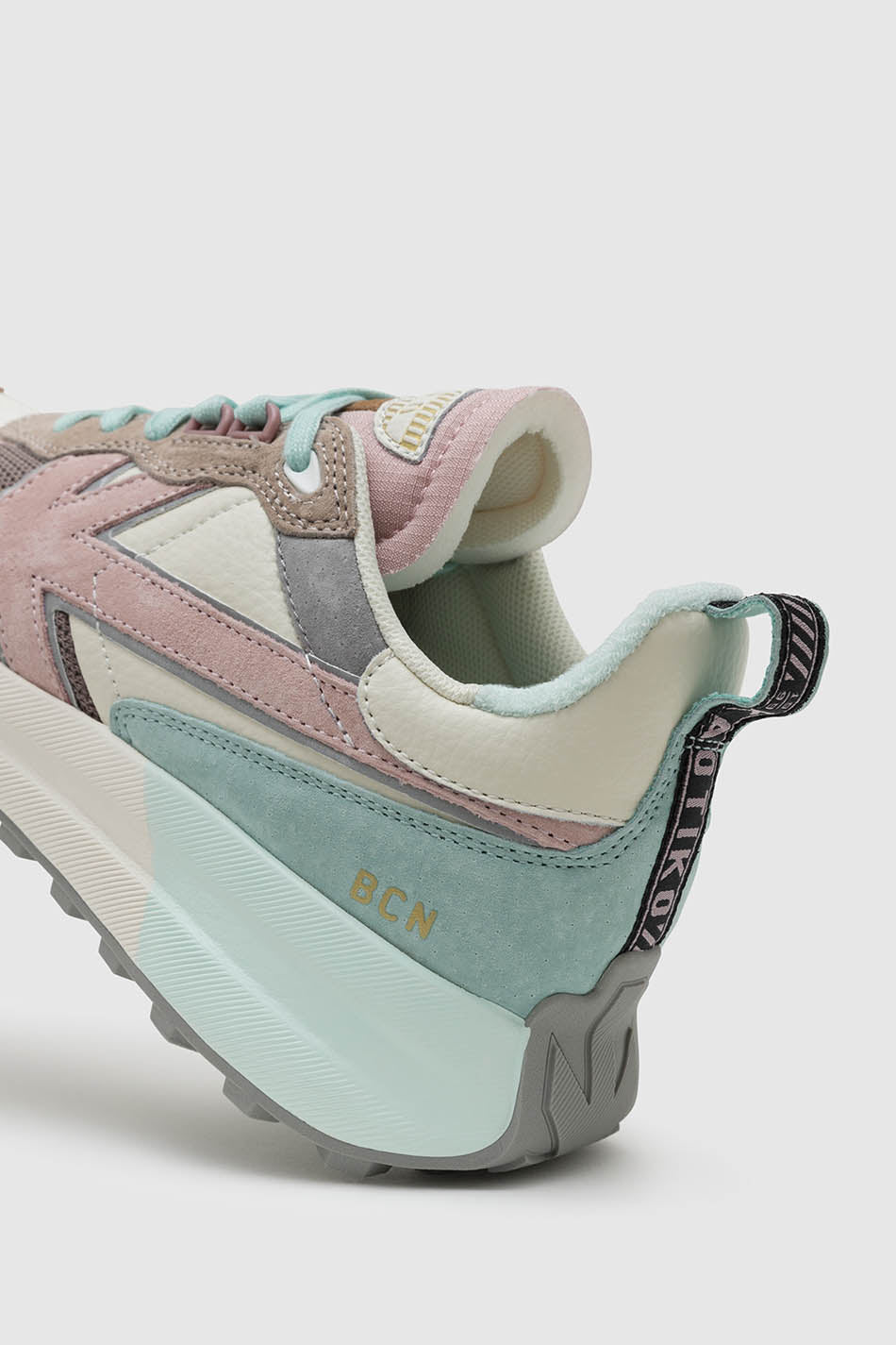 Detroit – Jon Josef